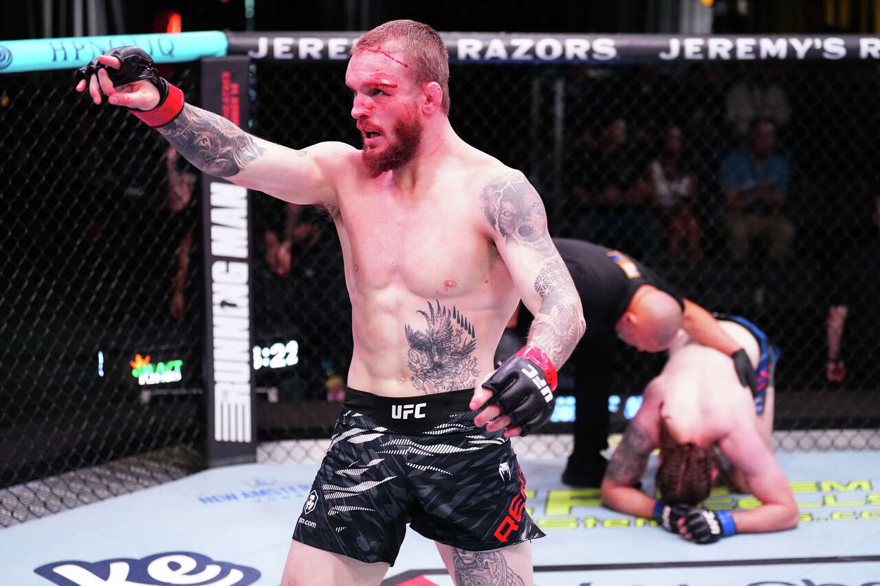 From Texas oil fields to the octagon: Shiner's Zach Reese ready for big ...