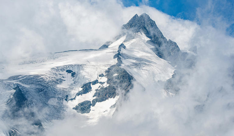 Climber accused of leaving his girlfriend on the side of a mountain to ...