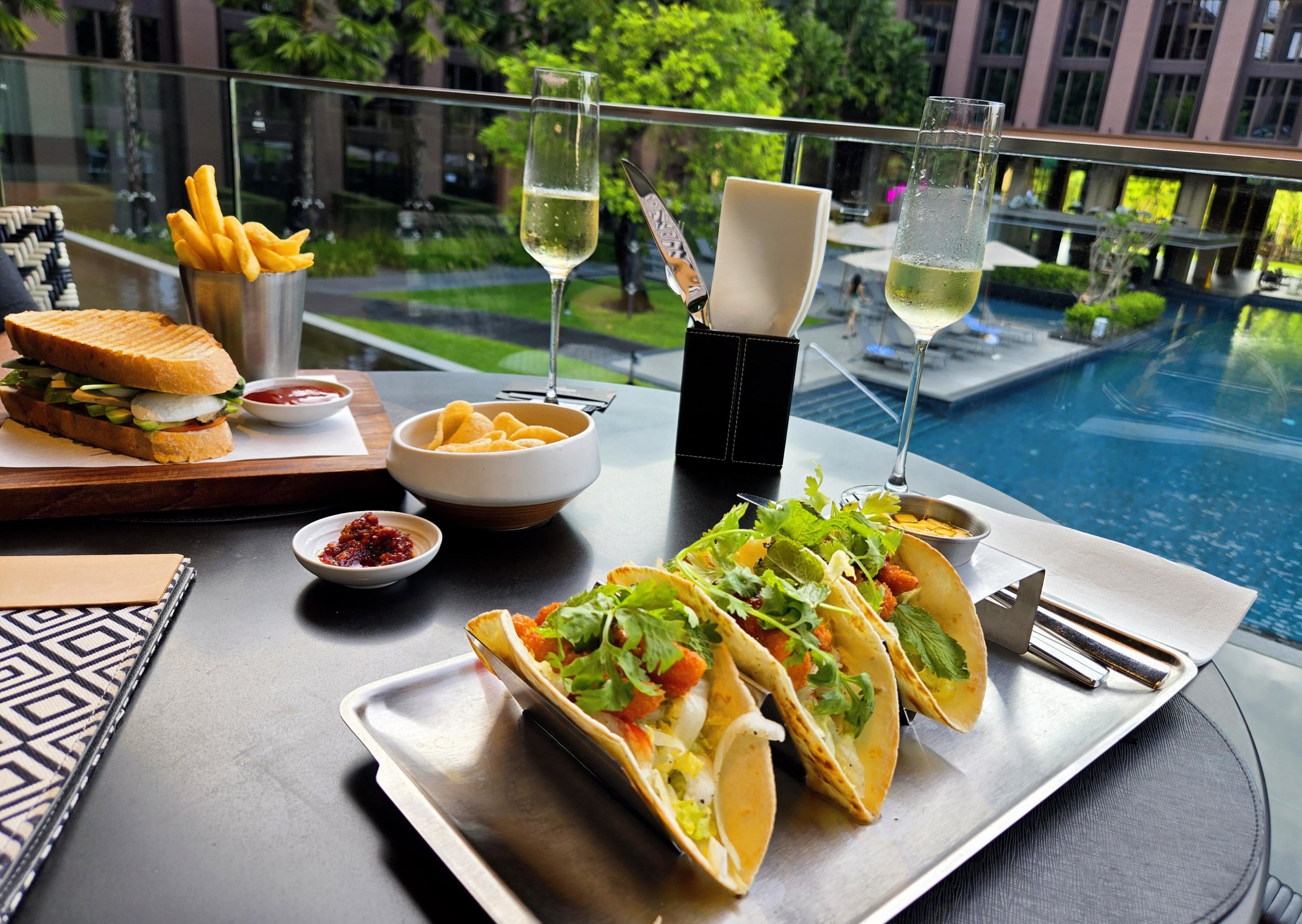 My favorite credit card dining credits (and how I actually use them)