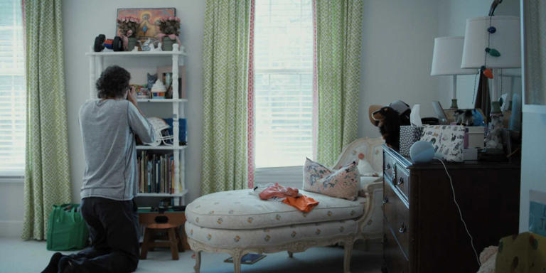 Netflix' all the Empty Rooms Is the Best 35 Minutes You Can Stream Today