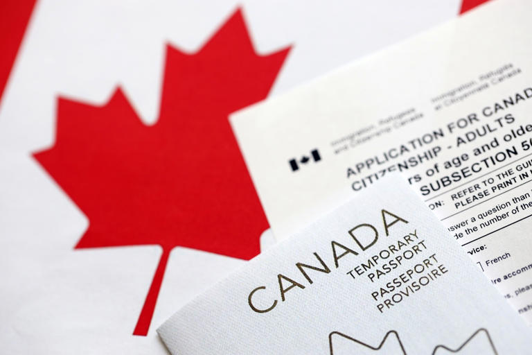 Canada could suspend more than 24,000 visas under new Ebola border measures