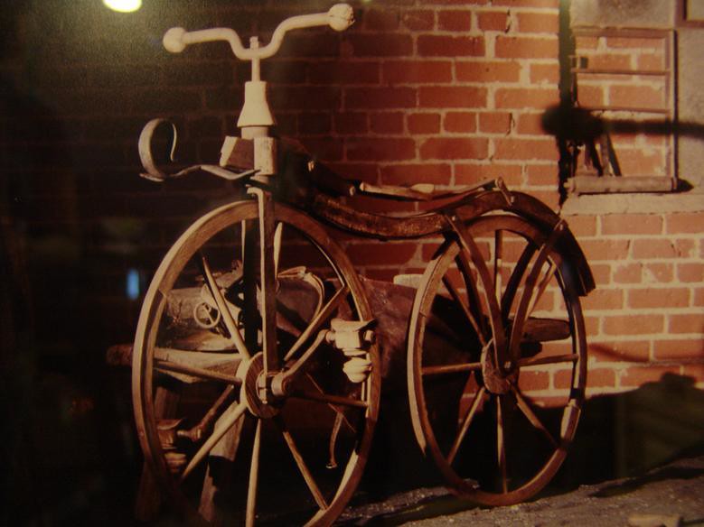 The evolution of bicycles through history