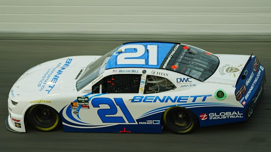 RCR lands multi-race, multi-series partnership with 1-800-PACK-RAT