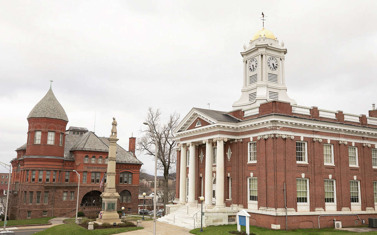 Meriden City Hall still offline as city investigates internet ...