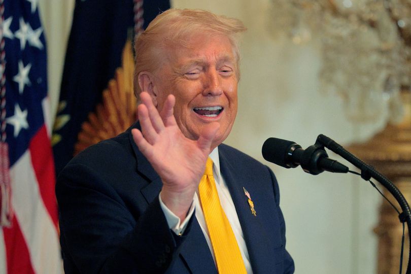 Donald Trump praises Nicki Minaj's 'beautiful skin' and 'long nails' in ...