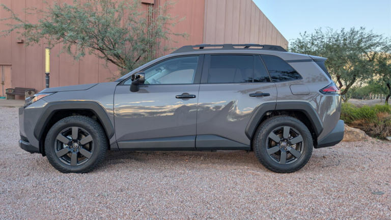 Apple Car Key finally reaches Toyota and Lexus, but you’ll pay monthly ...