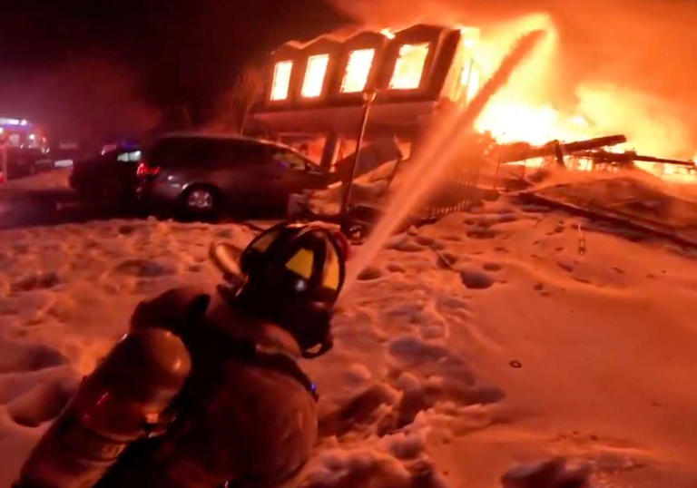 Watch: Firefighters race toward inferno after massive Virginia home ...