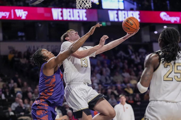 Wake Forest remains hot, extends Clemson's slide