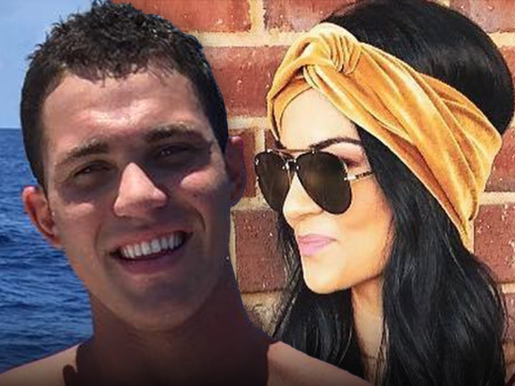 'Siesta Key' star Alex Kompothecras facing paternity suit from ex-fiancée