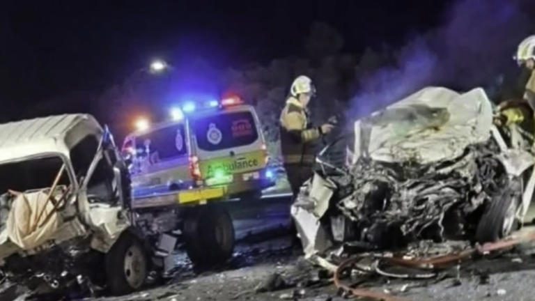 Motorway reopens south of Sydney after truck crash spilled molasses