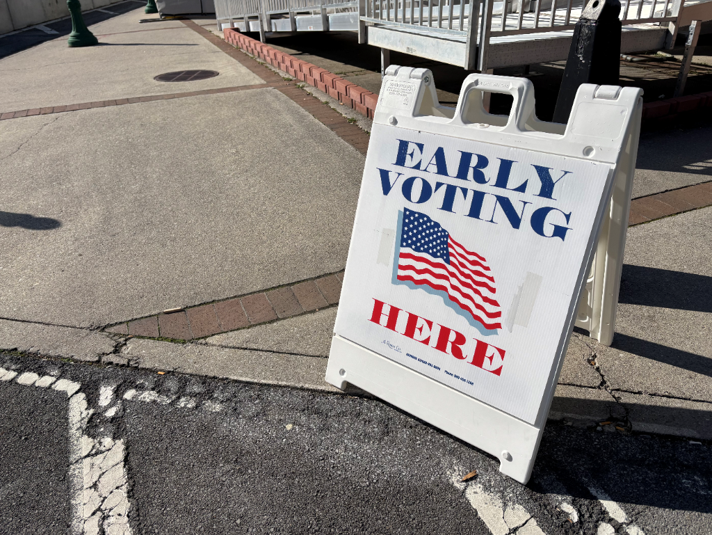 Kemp, Dooley controversy looms as early voting in Senate runoff begins