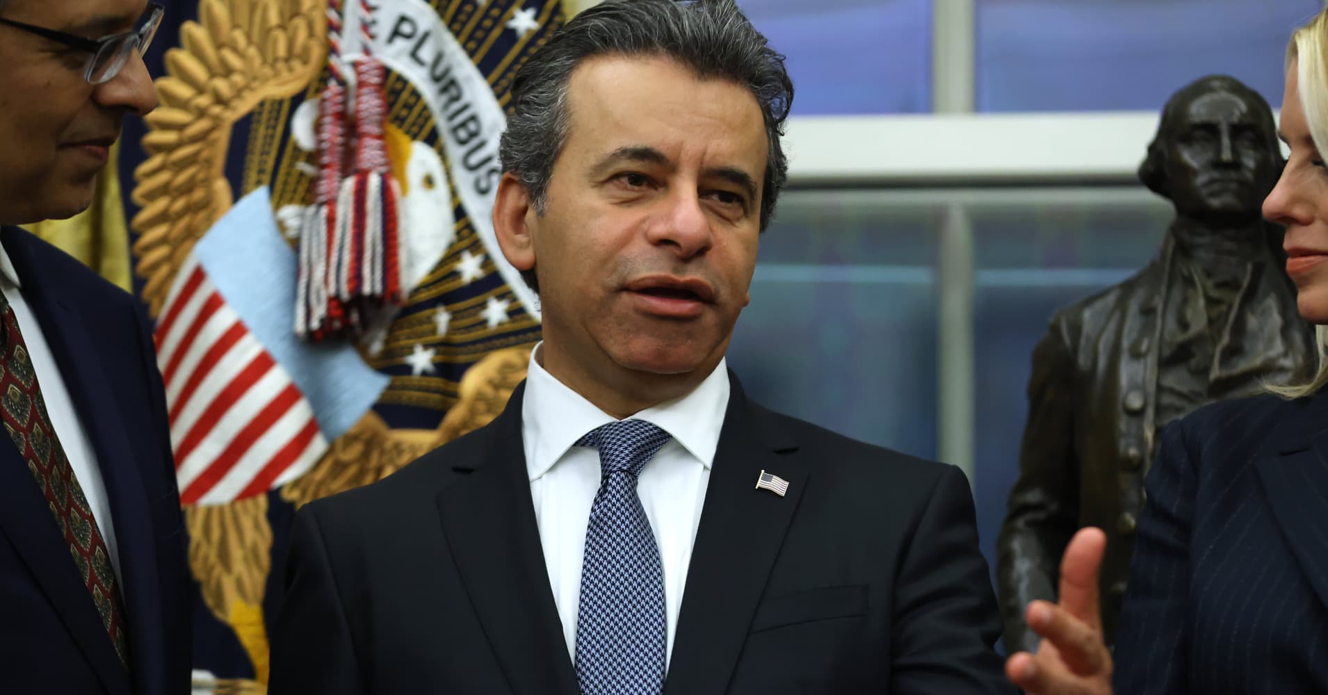 FDA chief warns US is losing ground to China in early drug development ...