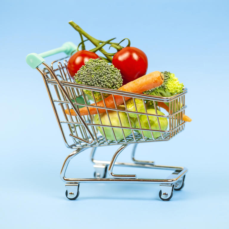 Use this 5-step summer savings challenge to get ahead by fall