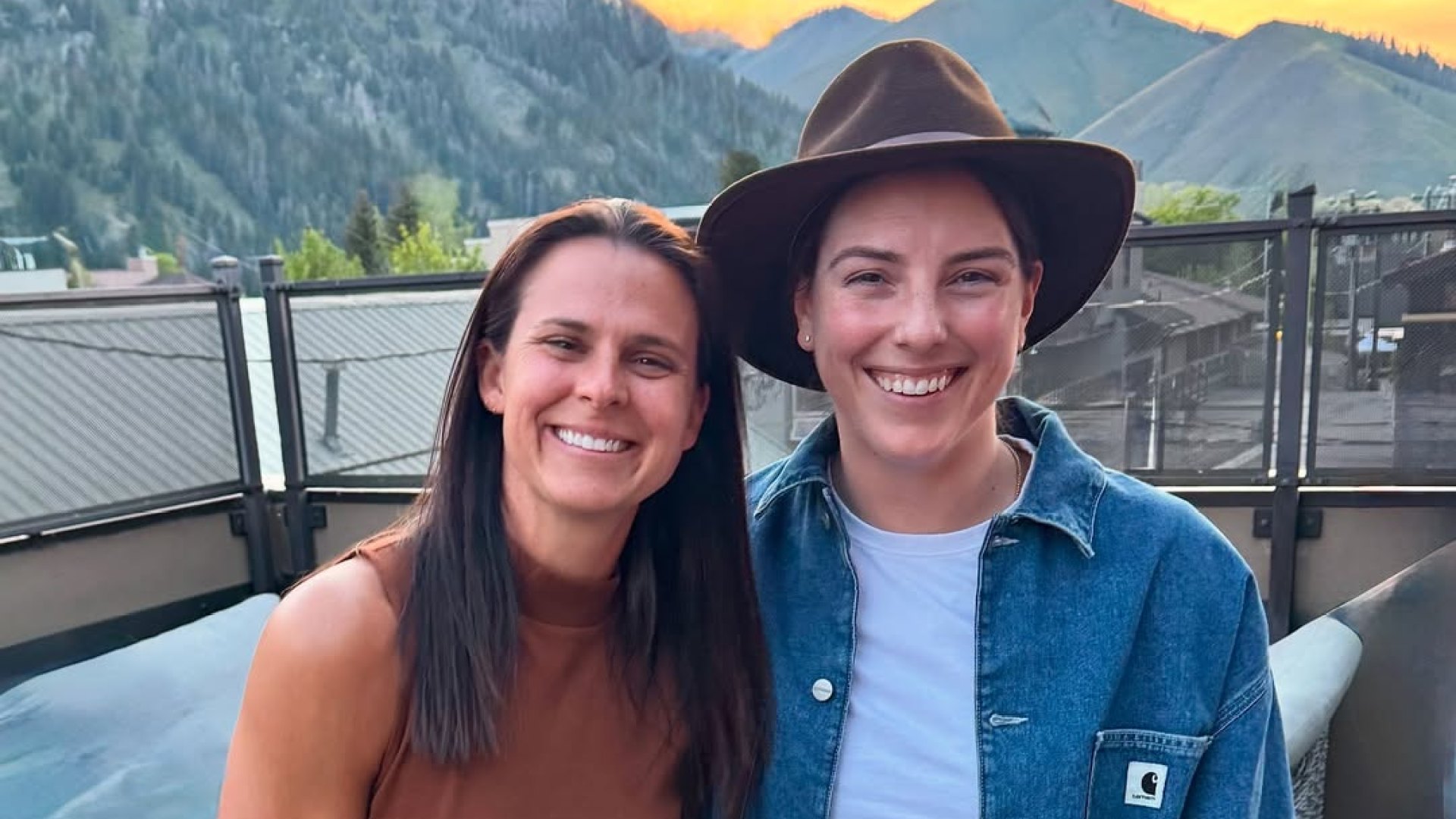 Team USA's Hilary Knight and Brittany Bowe get engaged at 2026 Olympics