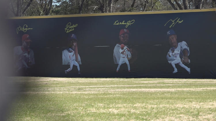 'He never got too big for Gray' | Jones County remembers baseball star ...