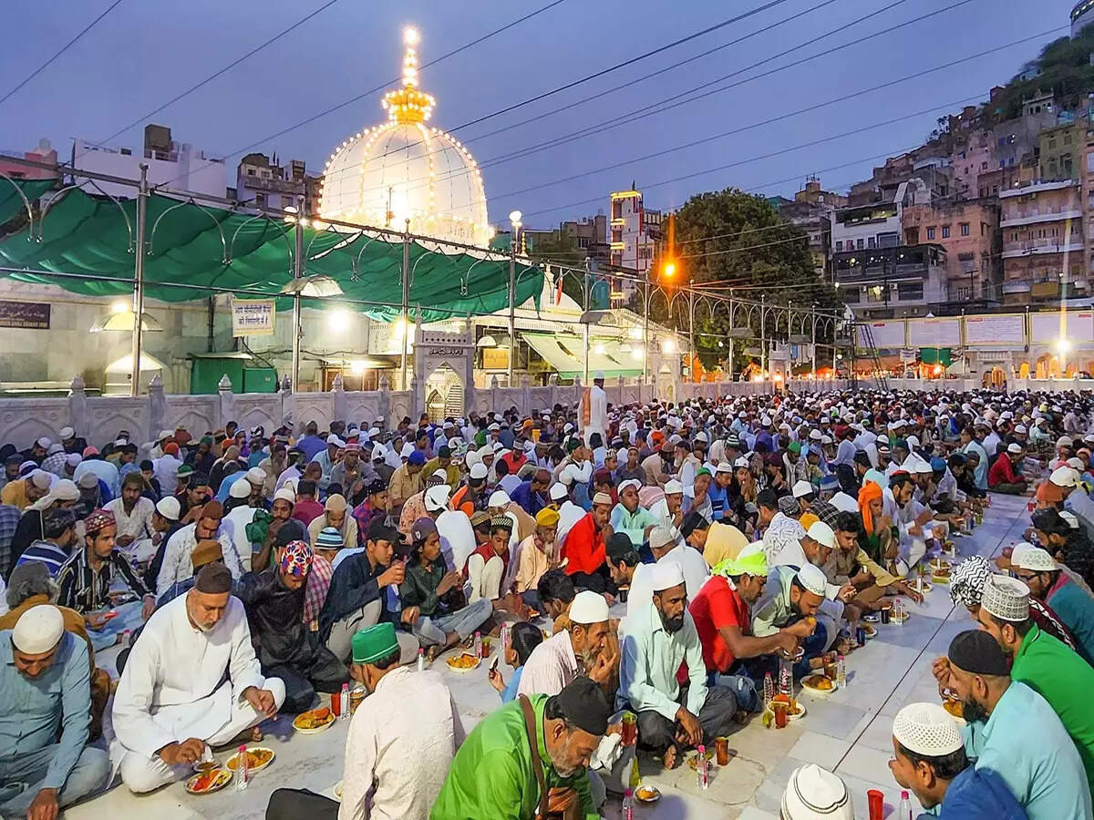 Ramadan sehri, iftar and roza dua you should recite this holy month ...
