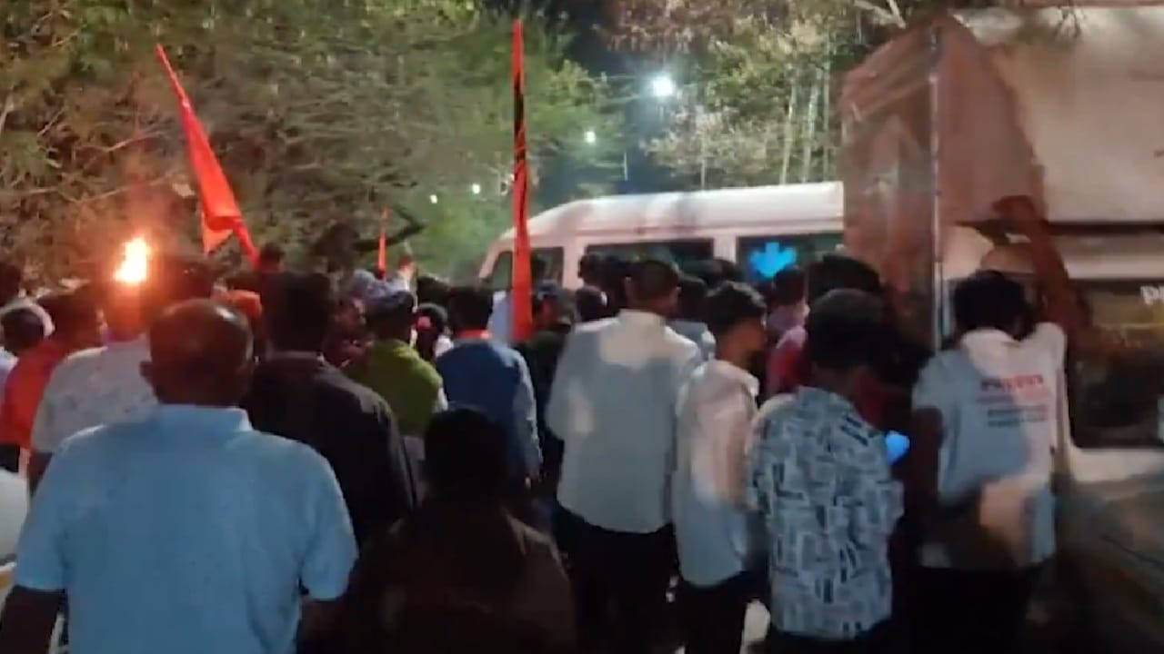Stampede at Shivneri Fort in Pune on Shivaji Jayanti due to crowding ...