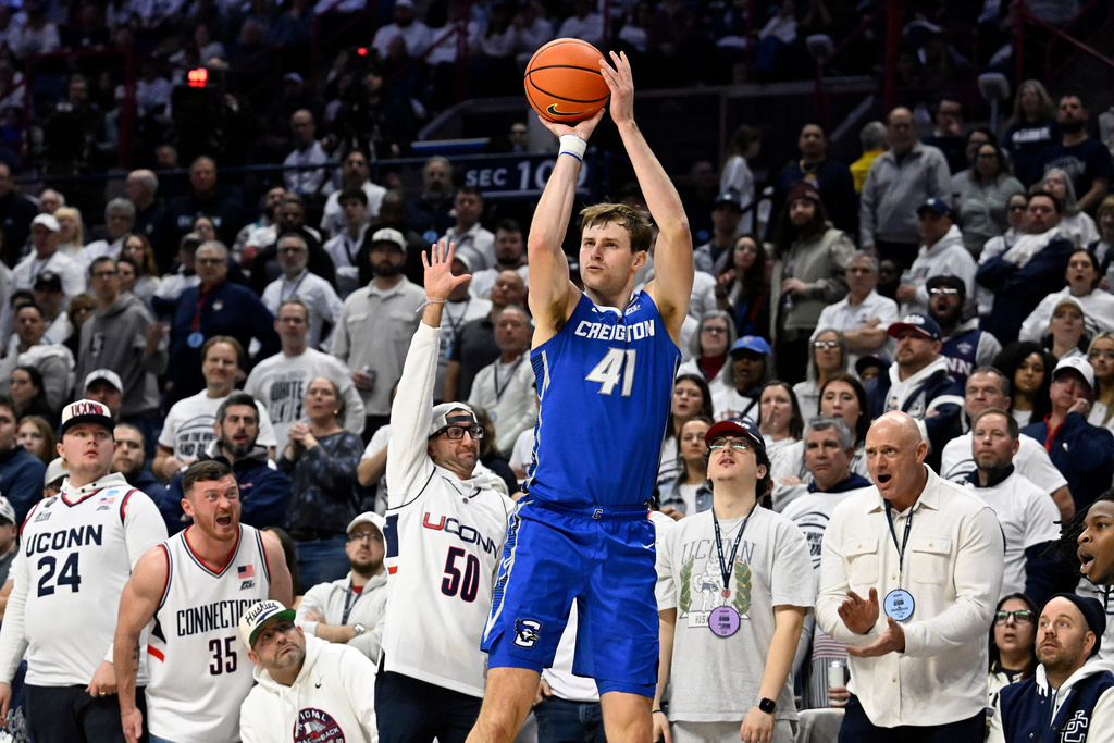 Creighton beats No. 5 UConn 91-84 for the Huskies' first home ...