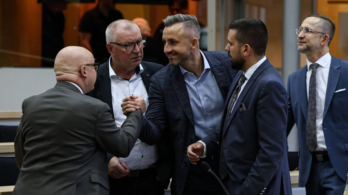 Ihre größte Lüge implodiert