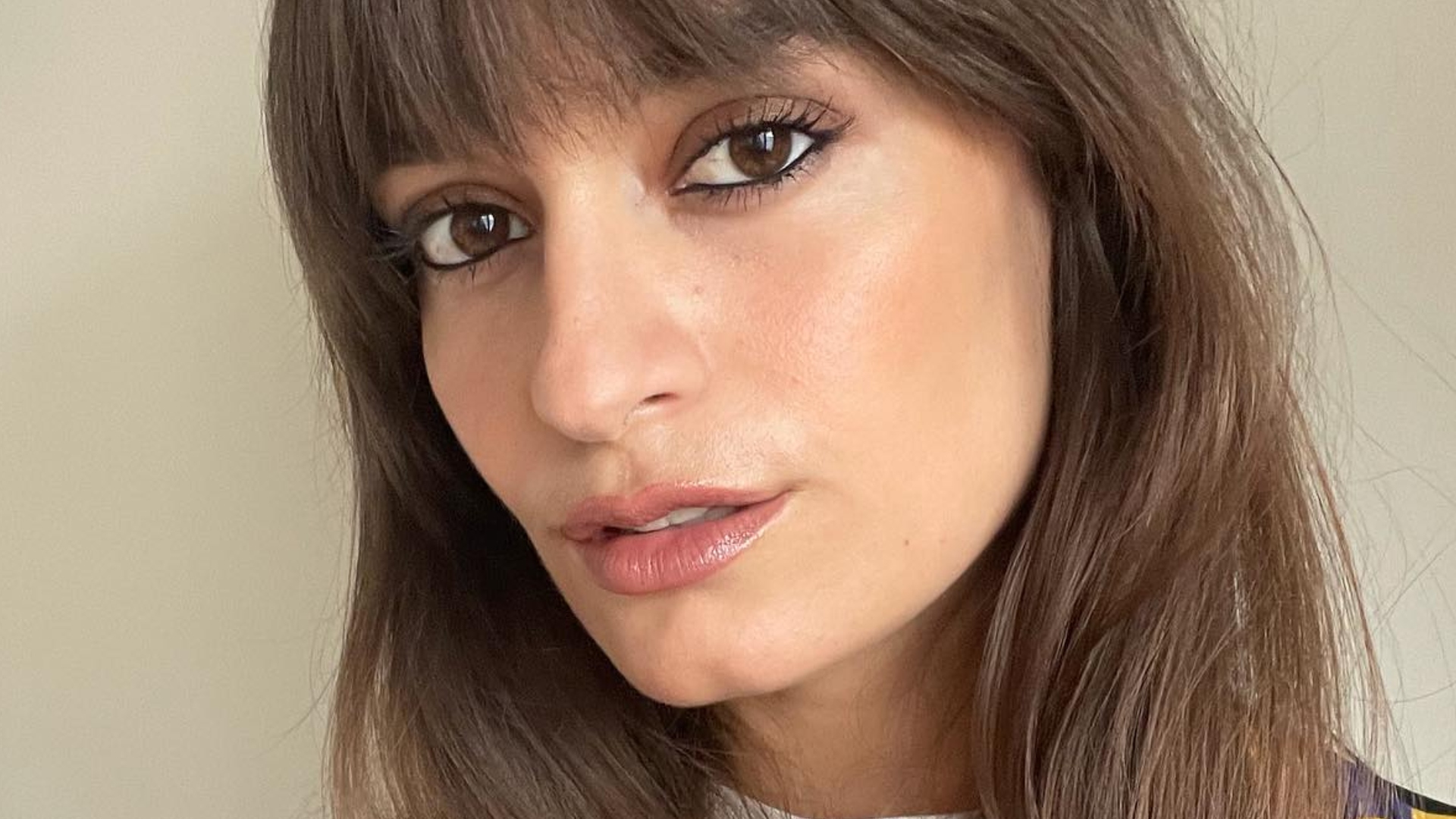 "I stopped looking at myself": This singer opens up about her insecurities