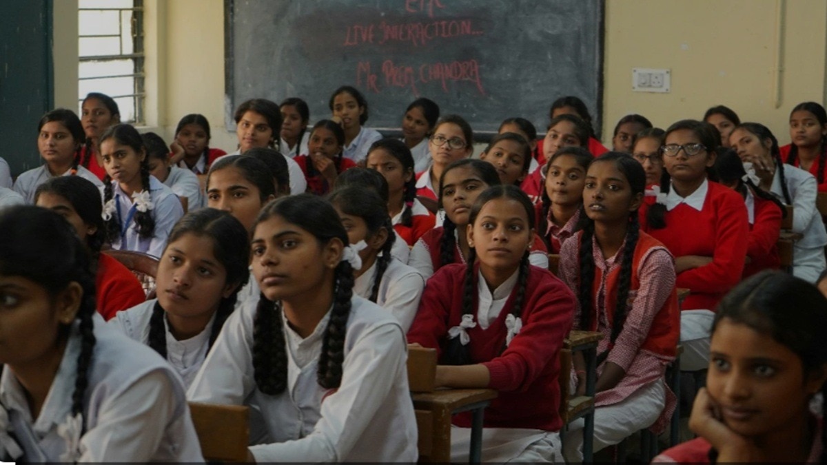 35 students show similar self-inflicted wrist cuts, probe hints at ...