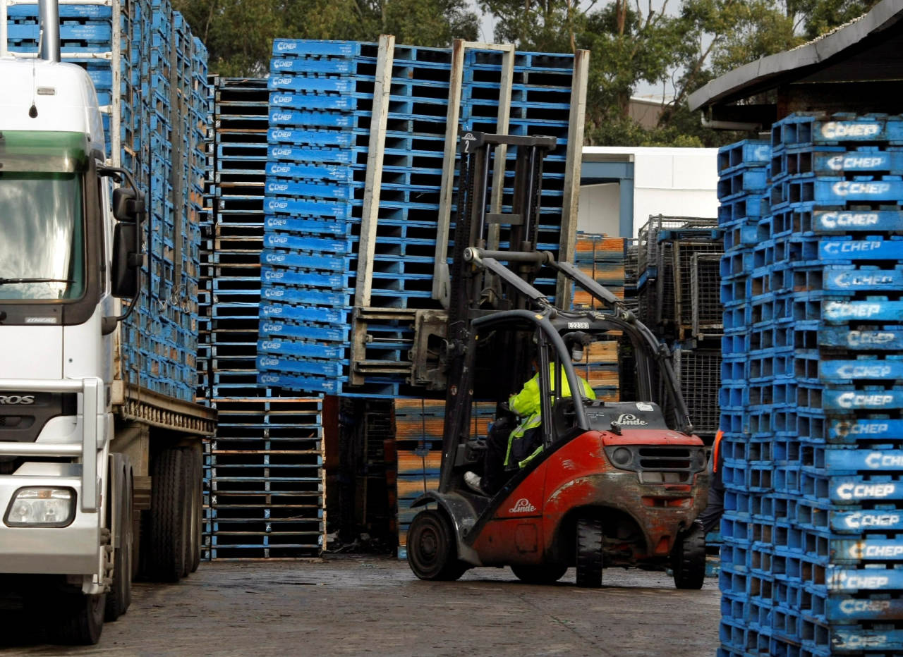 Brambles aims to expand widespread pallet tracking to US