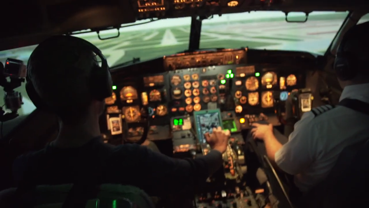 Non-pilot tries to land a 737 – it doesn’t go well