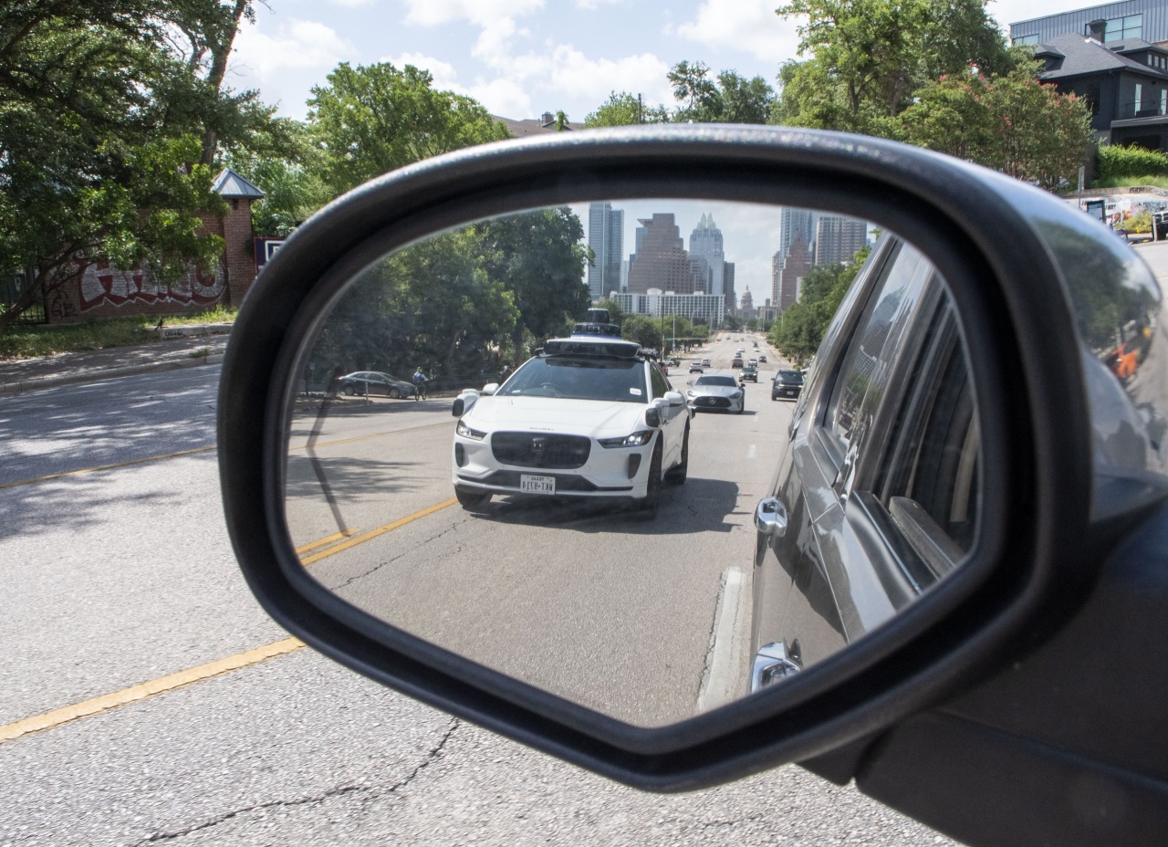 Uber, latest victim of disruption panic, still has role in robotaxis