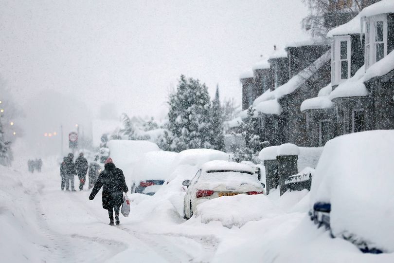 Met Office extends Storm Pedro snow warning as 32 areas face several ...