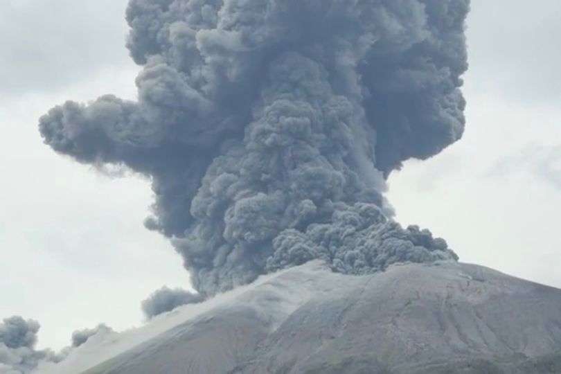 Negros Kanlaon Volcano in 'ongoing explosive eruption' as residents ...