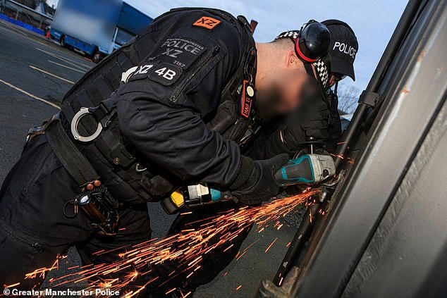 Police raid 22 homes to take down 'drug dealing crime family who forced ...