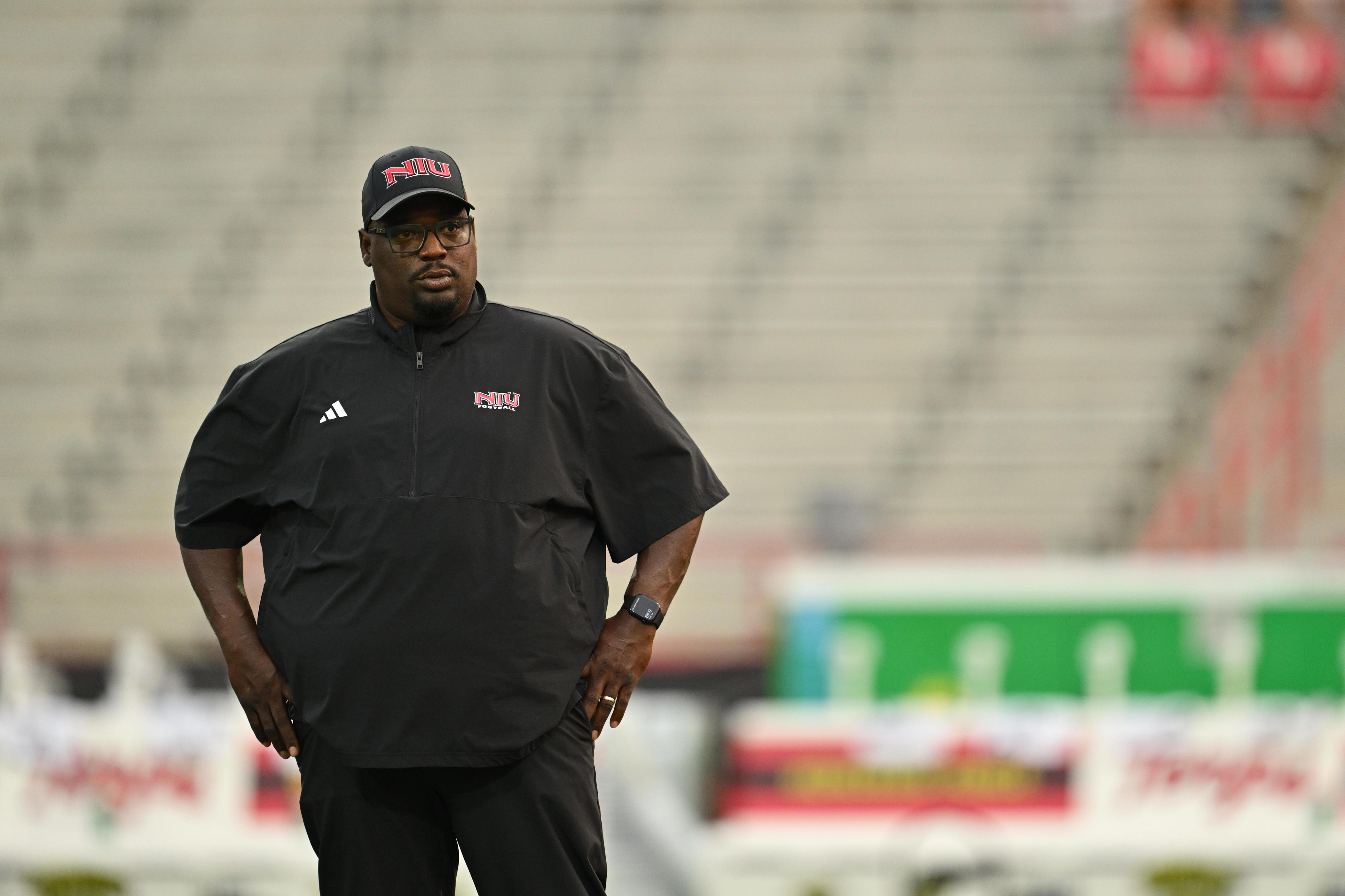 Former Wisconsin football coach leaves college for NFL opening