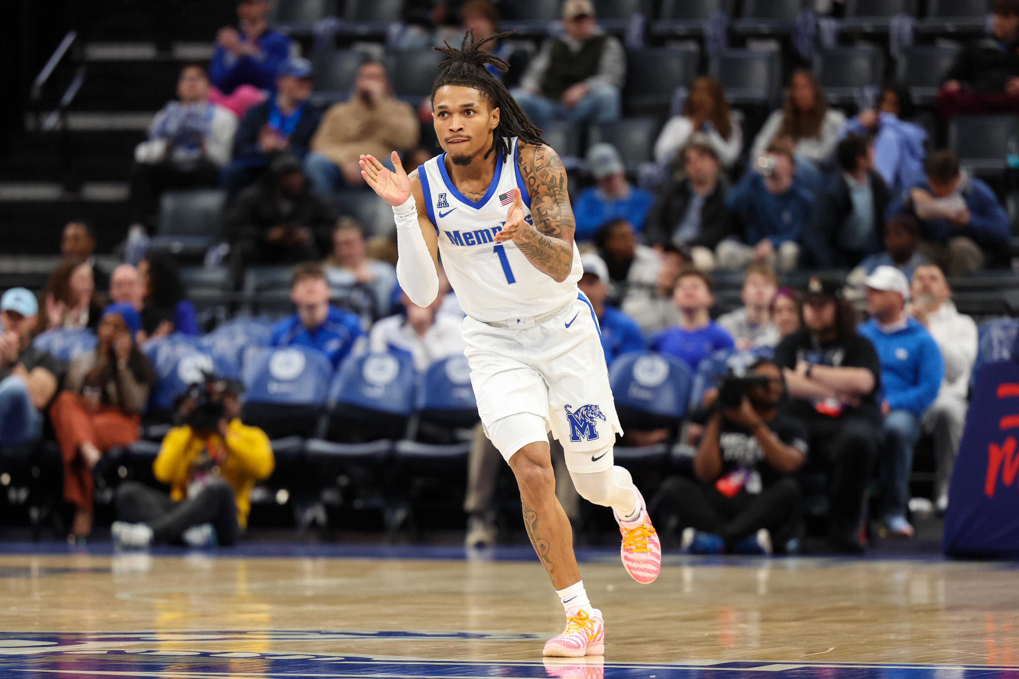Memphis basketball steamrolled by first-place South Florida for third ...