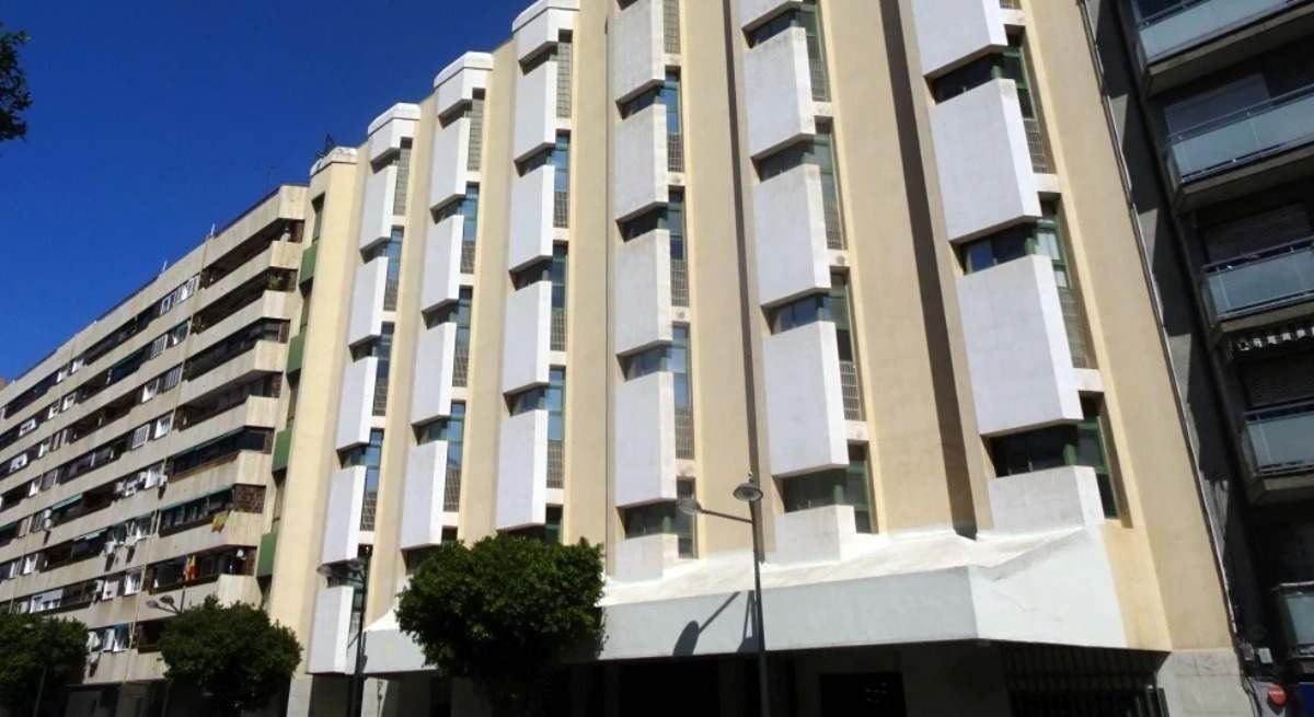 Telefónica logra luz verde para reconvertir en viviendas cuatro ...