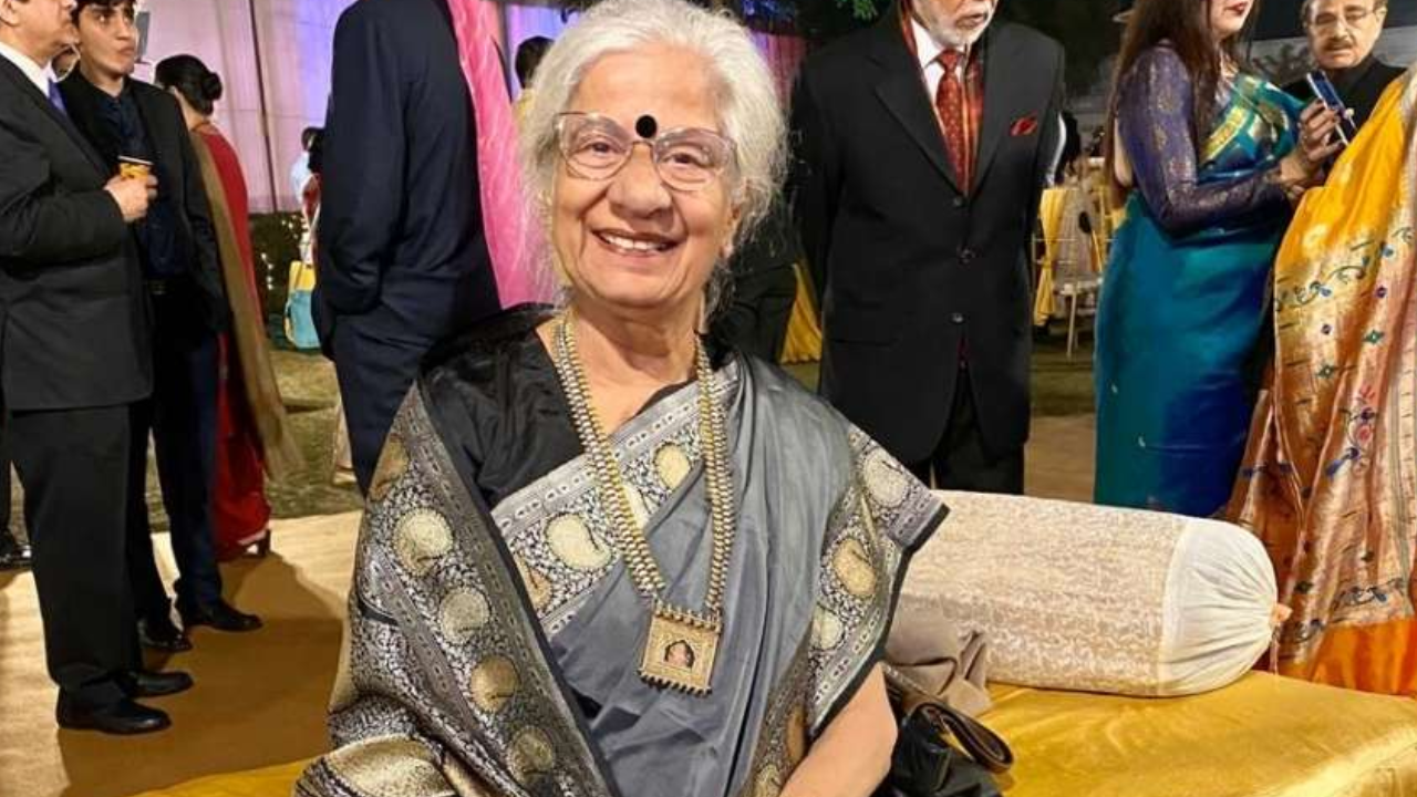 At 80, Usha Ray earns an MBA after battling cancer twice, proving ...