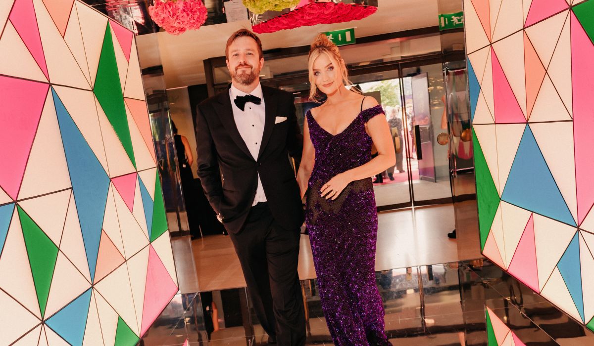 Laura Whitmore surprises fans as she reveals how she kept her pregnancy ...