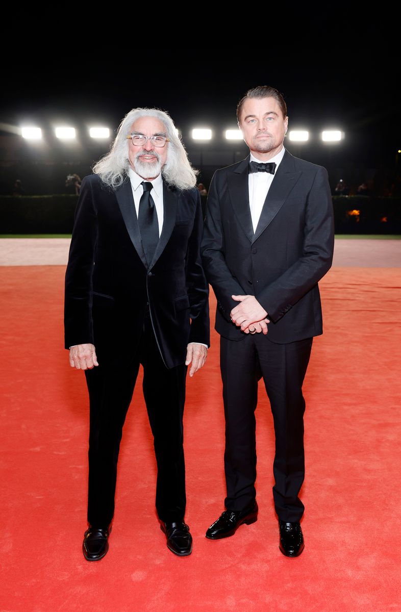 Leonardo DiCaprio steps out with his dad for a rare night out in ...