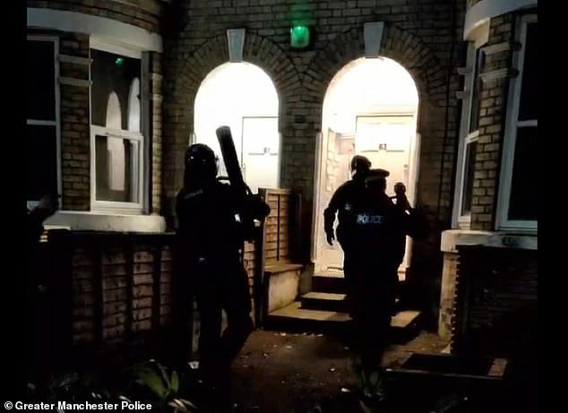 Police raid 22 homes to take down 'drug dealing crime family who forced ...