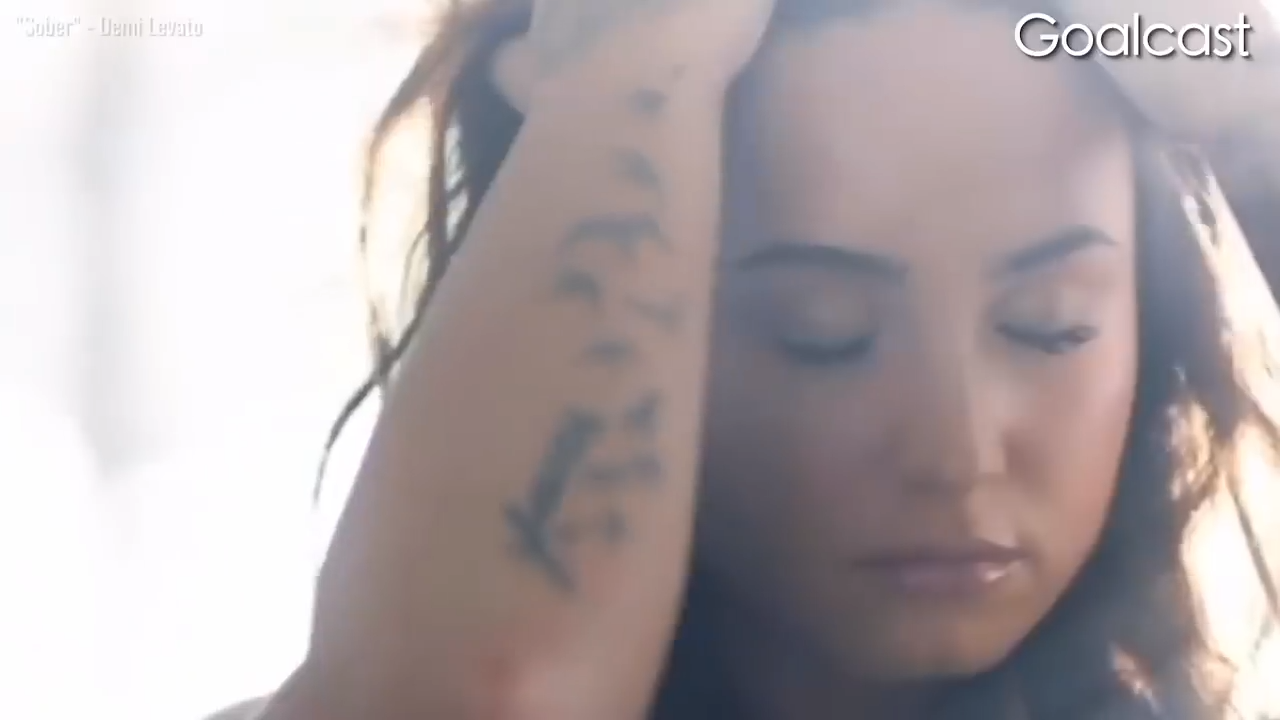 Demi’s fiancé had a Selena Gomez obsession and Demi paid for it