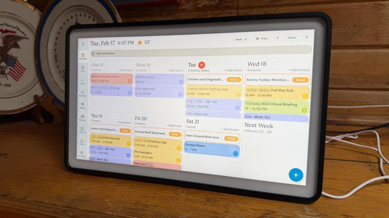 Skylight Calendar 2 review: How to sync your life on a digital display