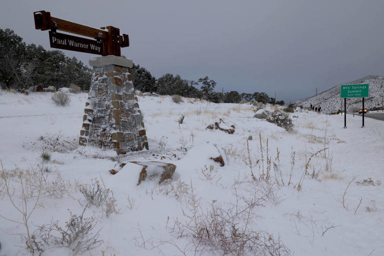 Snow falls in Southern Nevada as latest storm hits — photos
