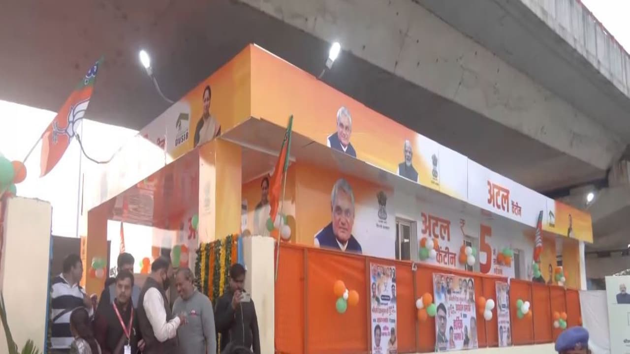Delhi govt launches Atal canteens to serve 70,000 people daily