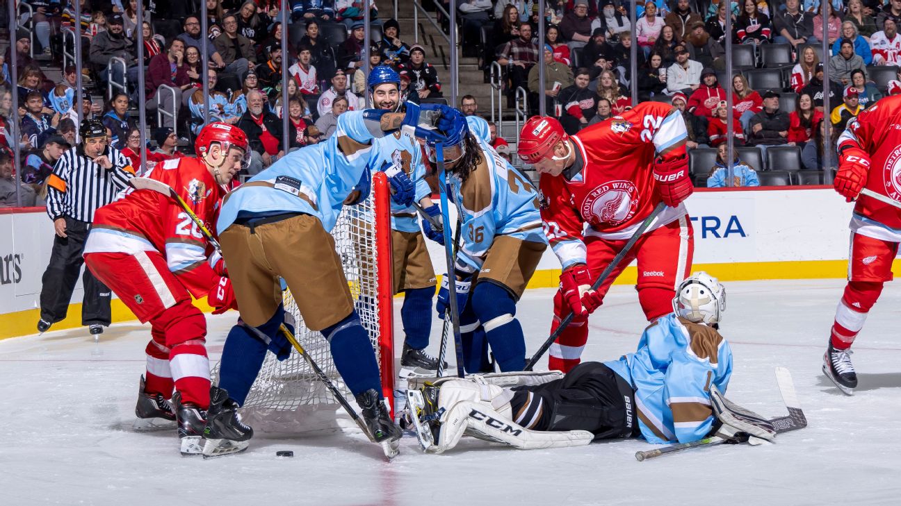 Hockey, beers and the boys: On tour with 'Shoresy' star Jared Keeso