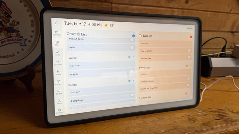 Skylight Calendar 2 review: How to sync your life on a digital display