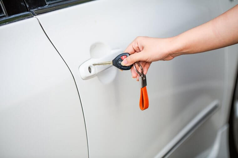 Things every driver did before starting the car that modern cars eliminated