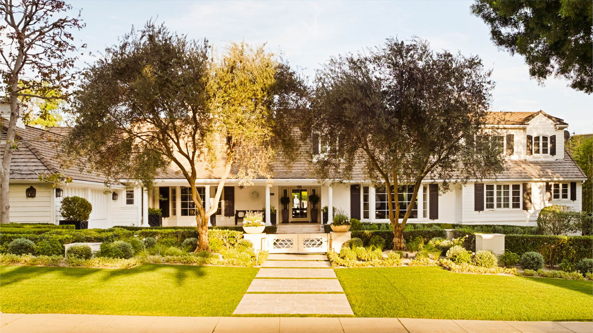712 North Arden Drive in photos