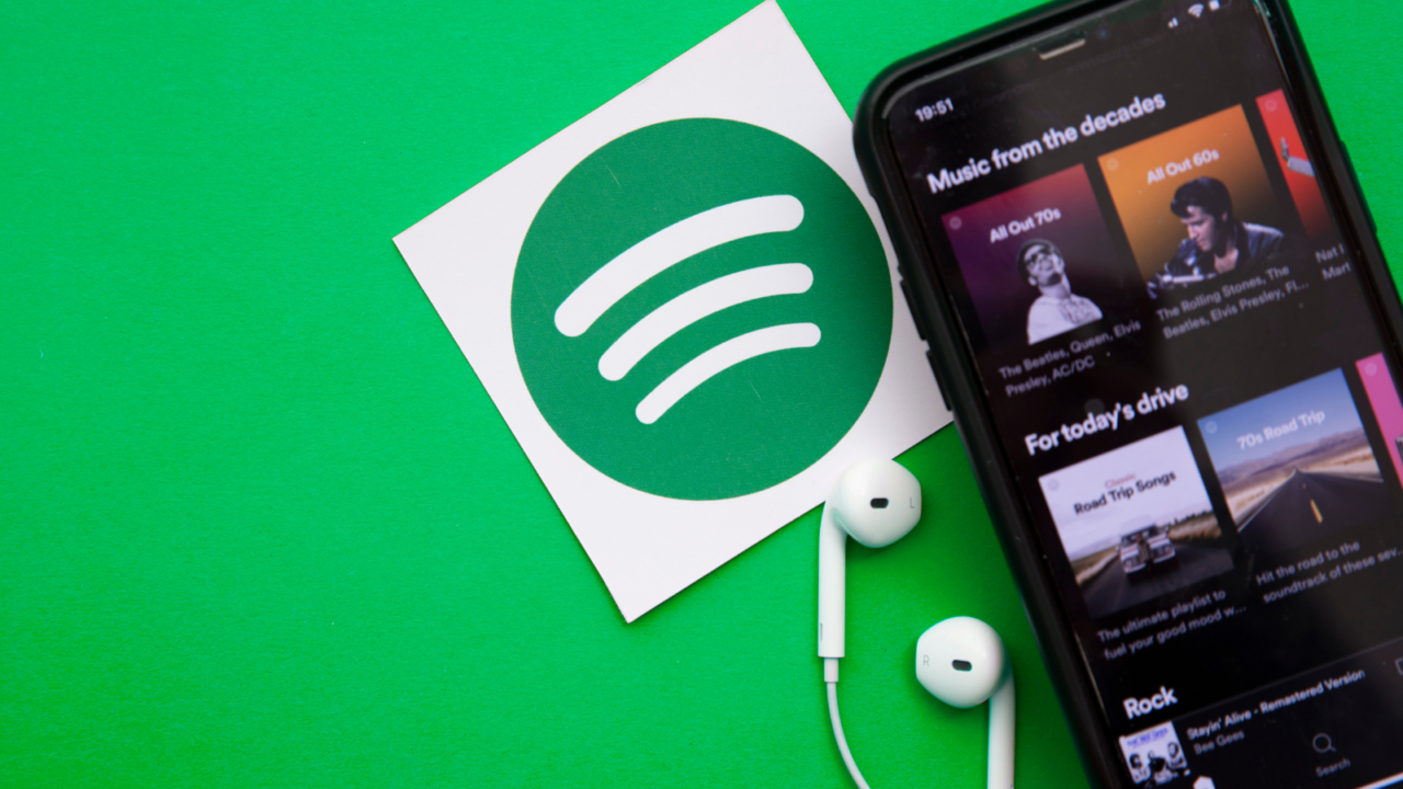 Spotify brings translated lyrics to the world and offline lyrics to ...