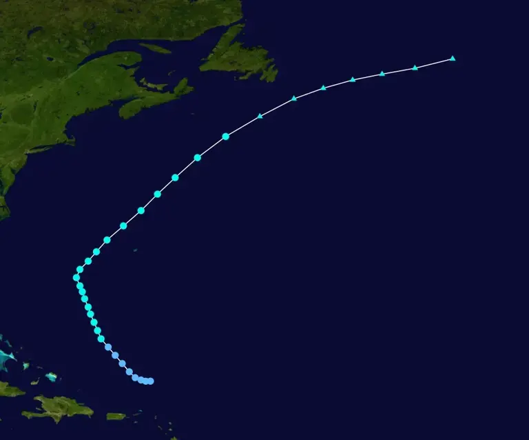 Storm tracker secrets: 6 things professionals notice immediately