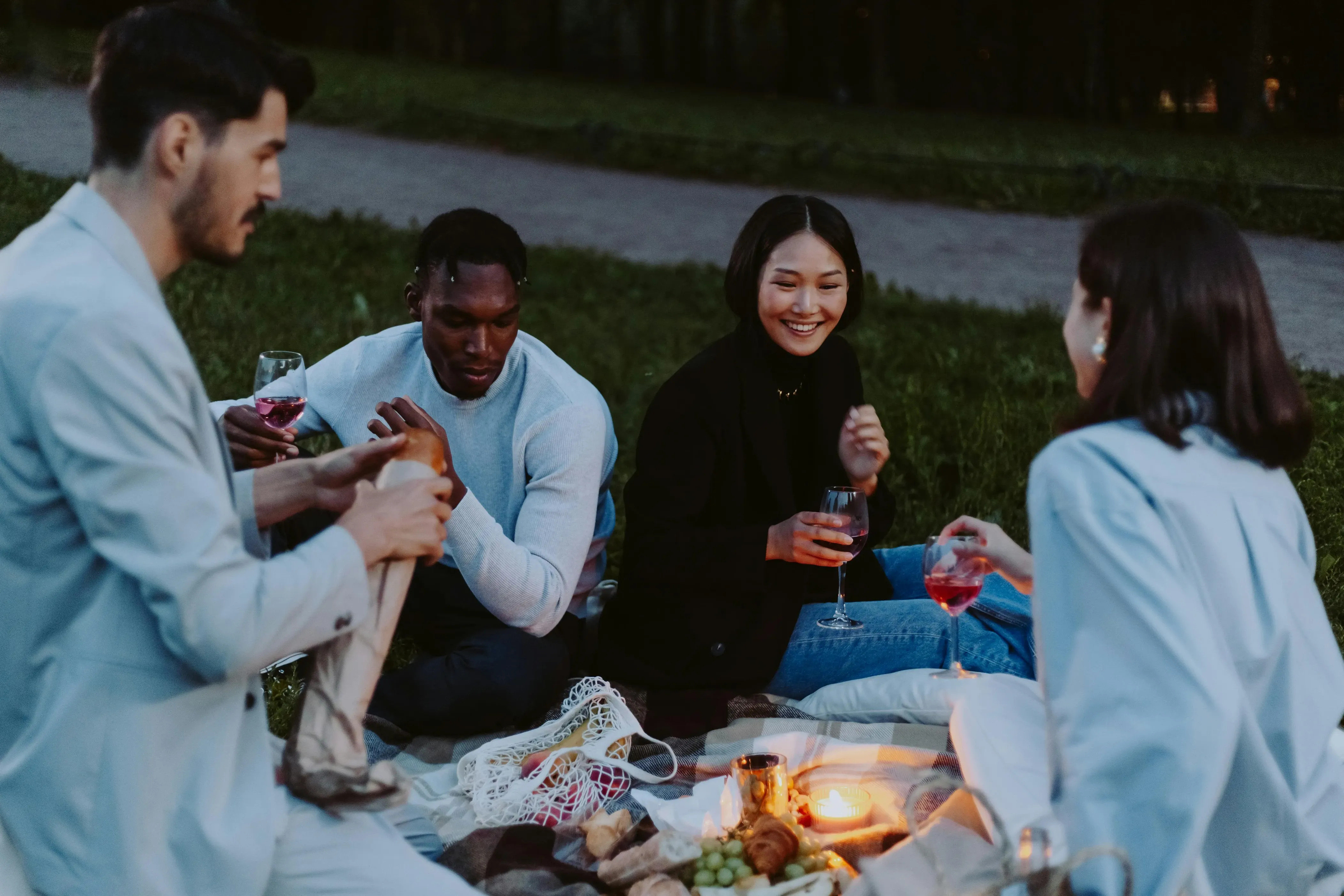 12 activities neighbors did together outdoors