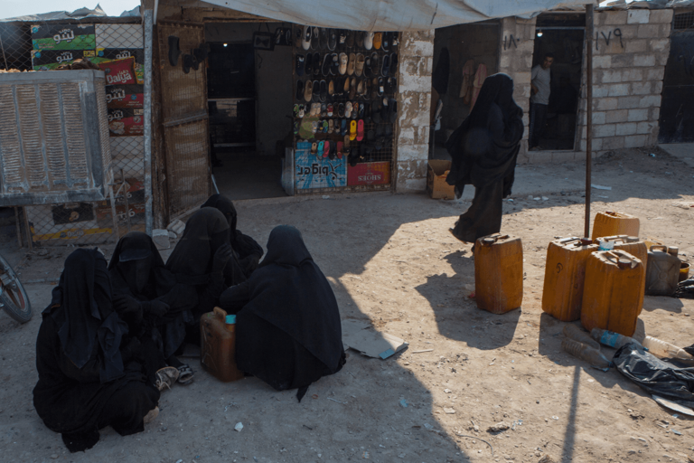 US prevents massive ISIS prison escape in Syria, 6,000 fighters contained